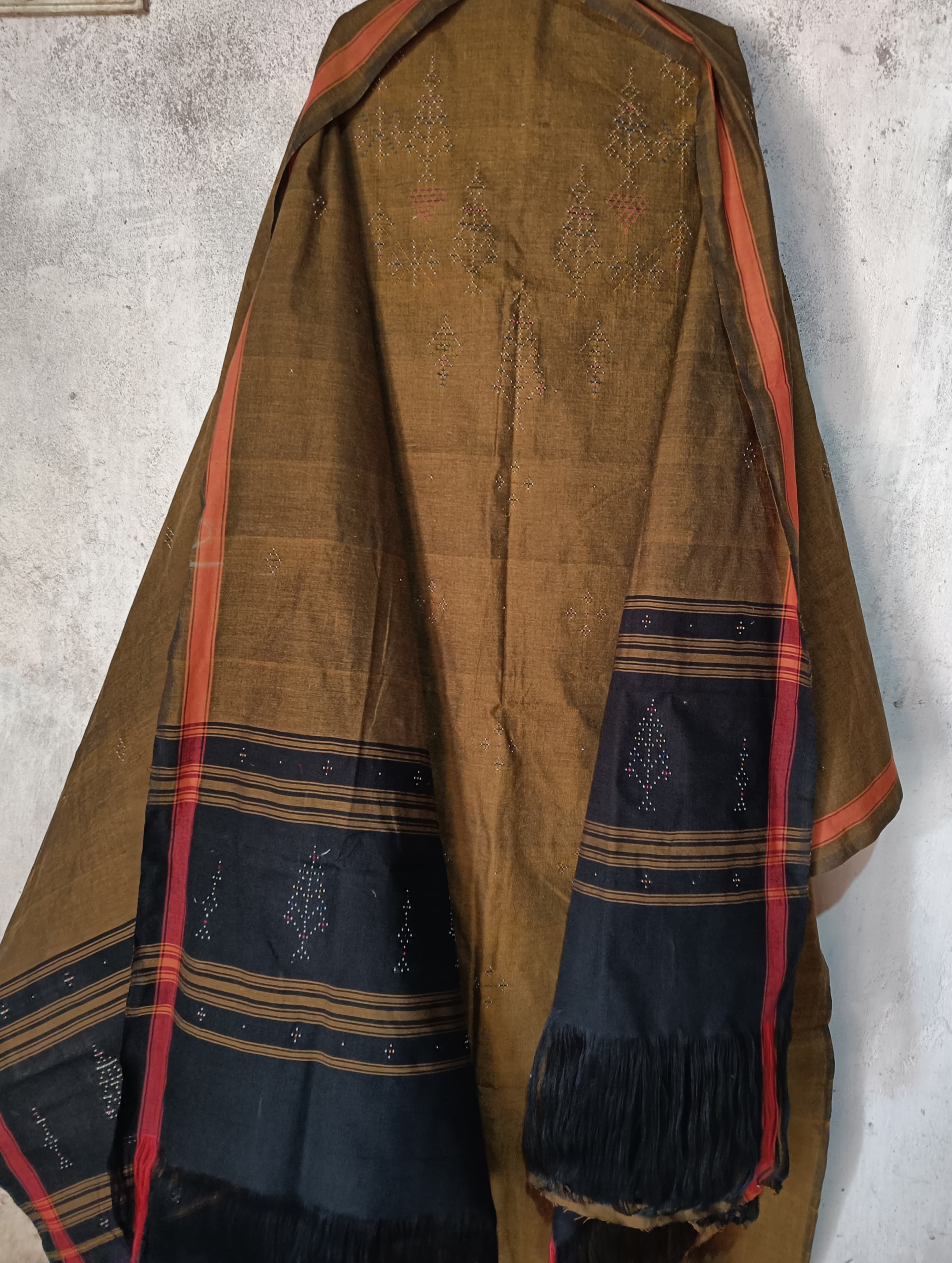 Pure handloom cotton tangaliya work suit in mustard – HolyThread India