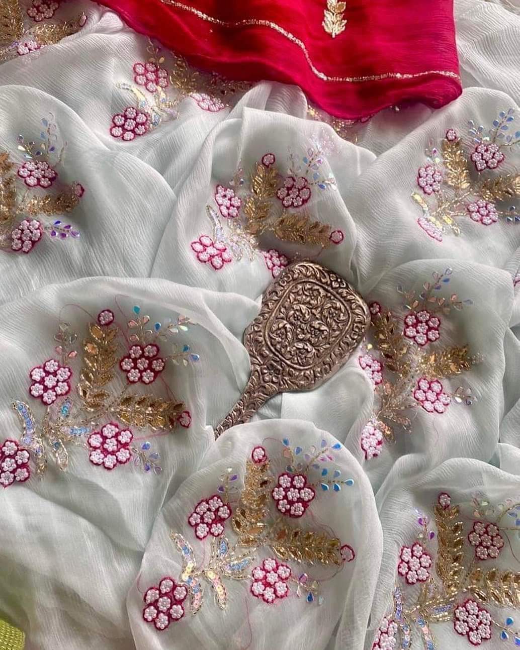 Pure chiffon hanwork flower bunch saree – HolyThread India